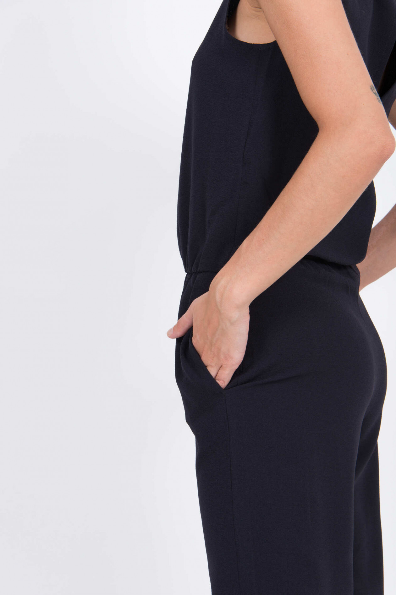 Hartford Jumpsuit in Dunkelblau | GRUENER.AT