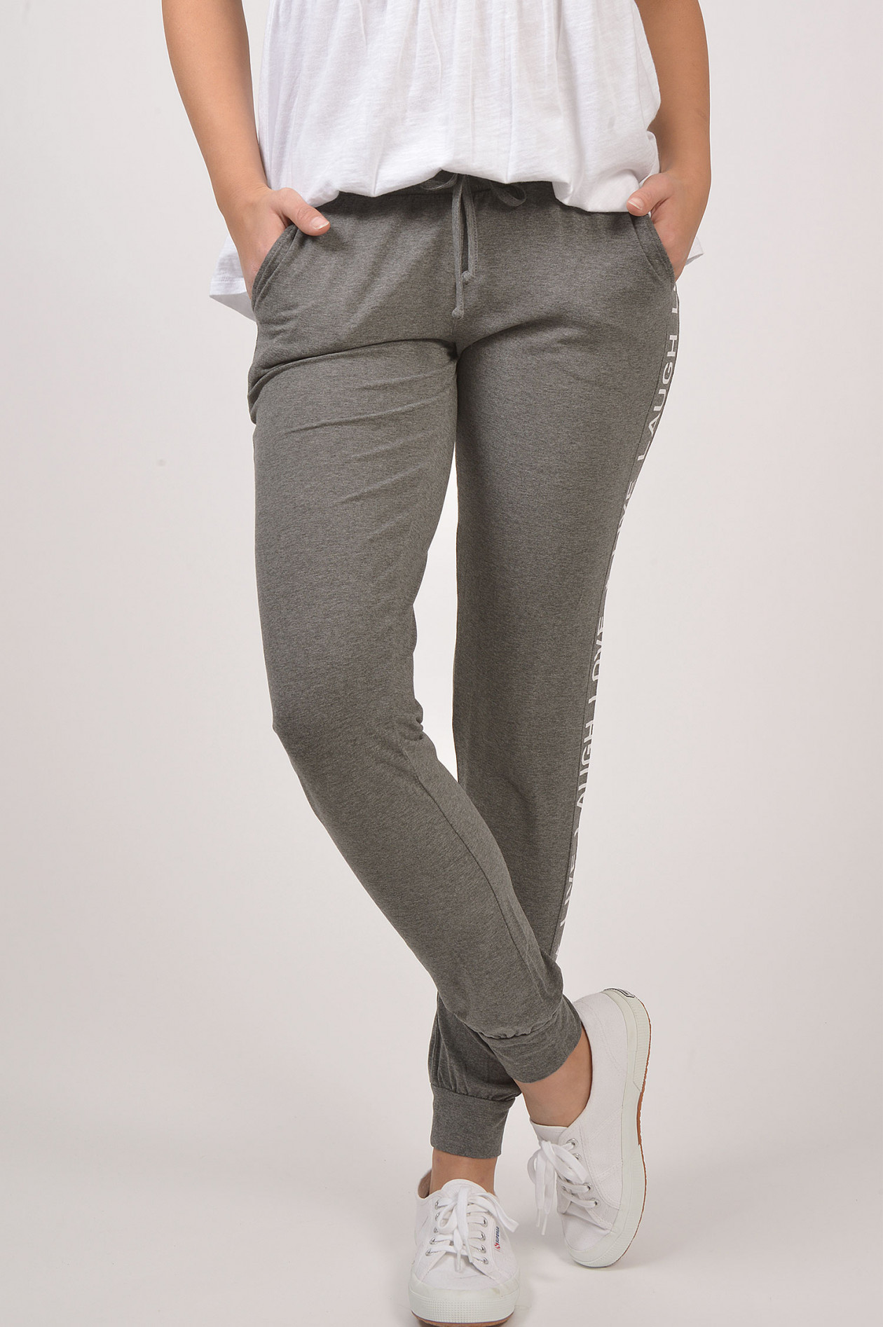 Juvia Jogginghose Mit Schriftzug In Grau Gruener At