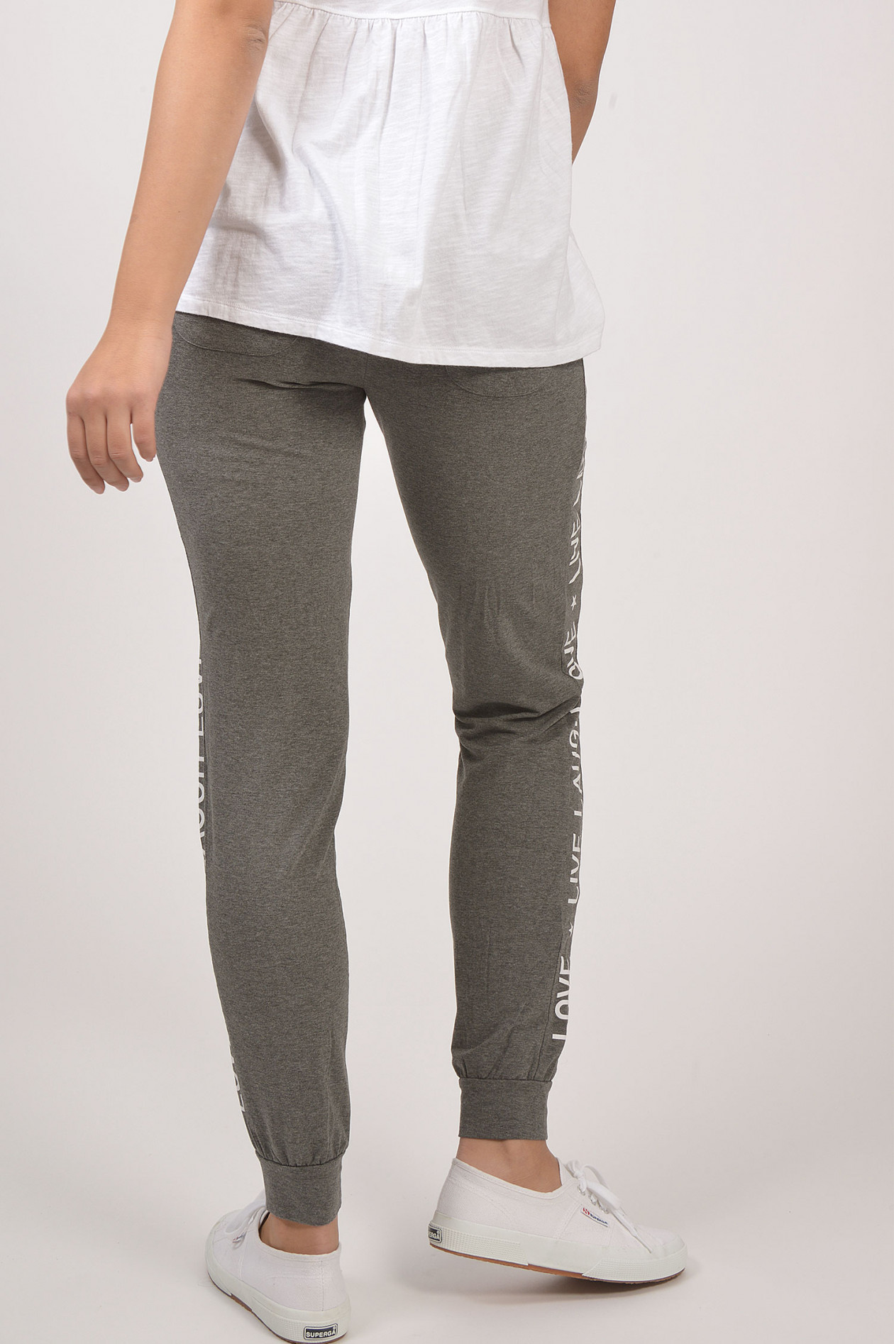Juvia Jogginghose Mit Schriftzug In Grau Gruener At